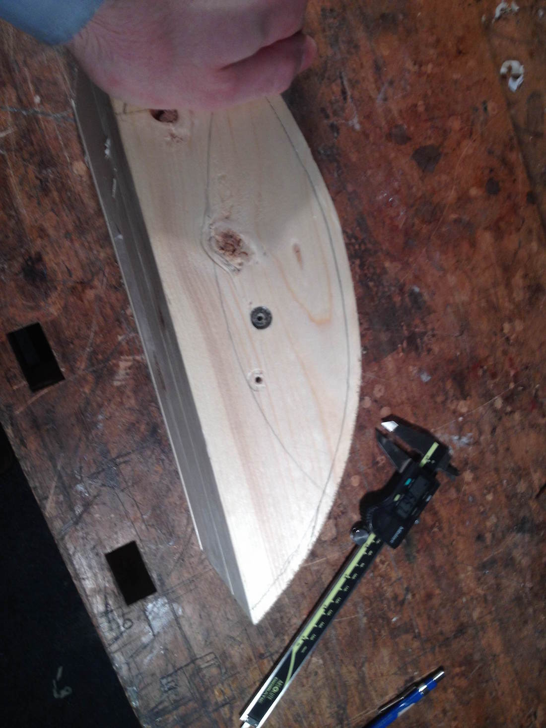 Repairing Rib Cracks Parallel to Rib Grain – Triangle Strings